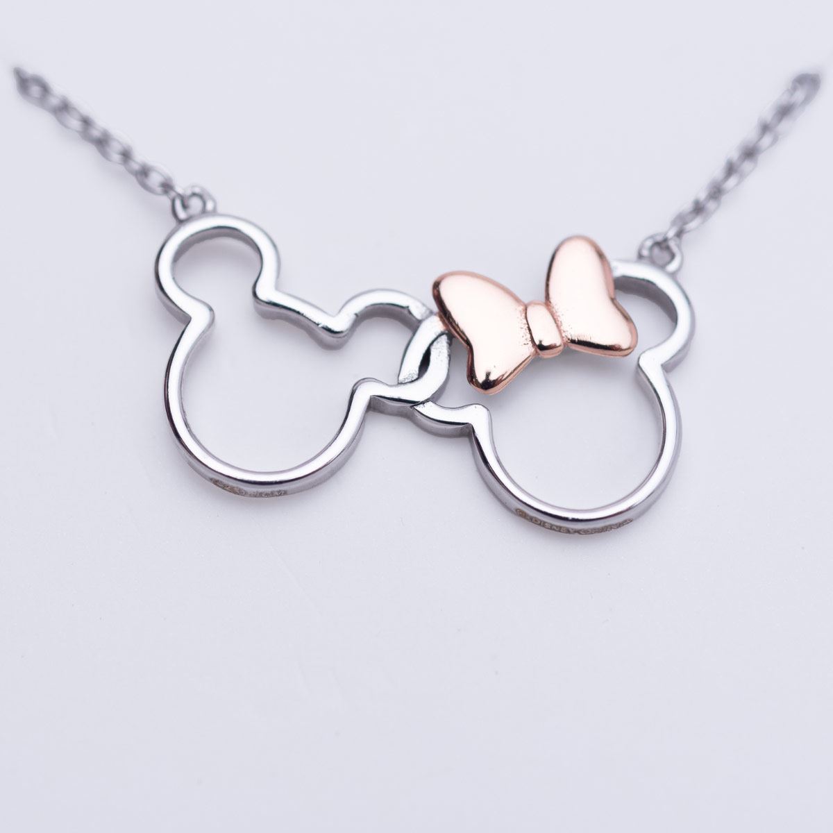 Collar Silueta Mickey & Minnie Plata.925 Disney