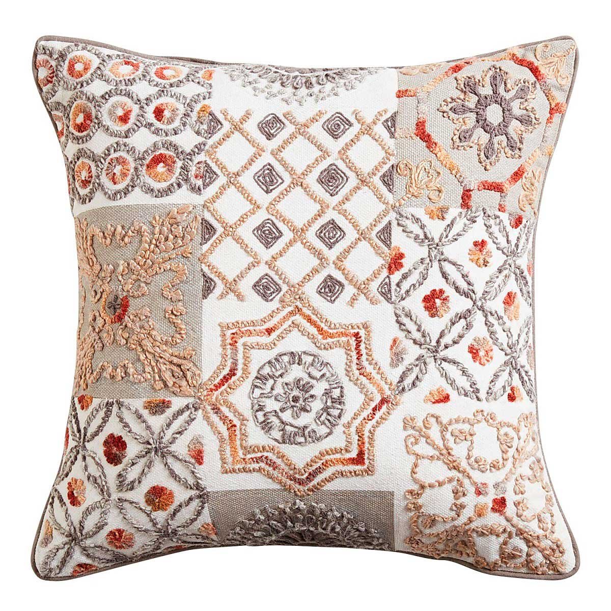 Cojín Tile Patchwork Grey Pier 1 Imports