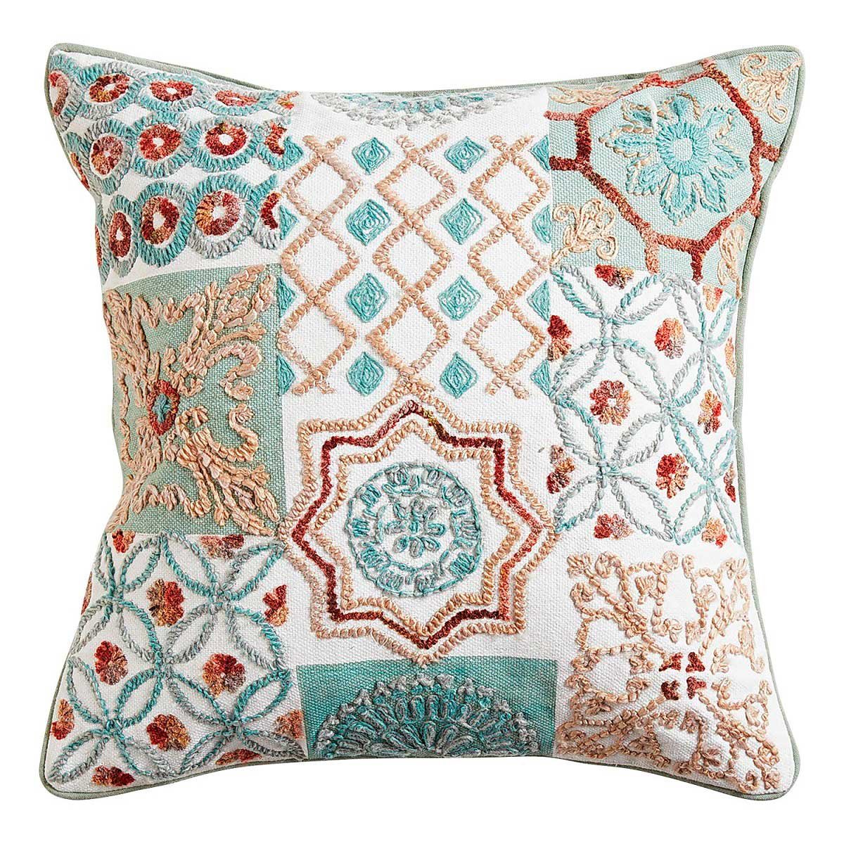 Cojín Tile Patchwork Green Pier 1 Imports