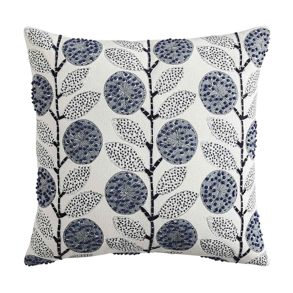 Cojín Indigo Knot Botanical Pier 1 Imports