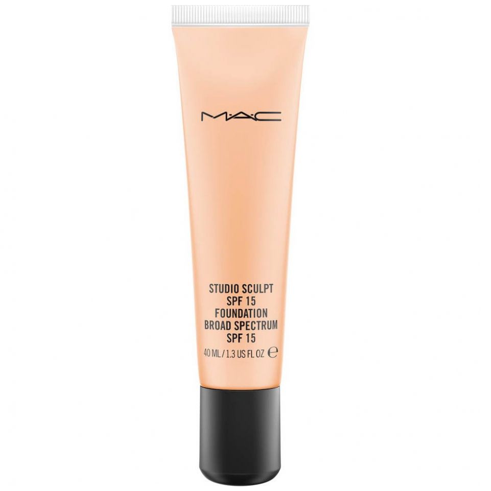 Base de Maquillaje MAC Studio Sculpt Spf15 Foundation Nc30