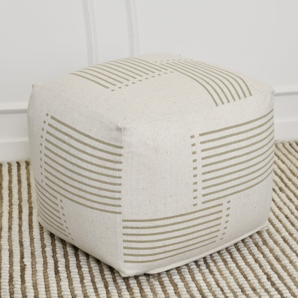 Puff Home & Details Líneas 45X45Cm Blanco