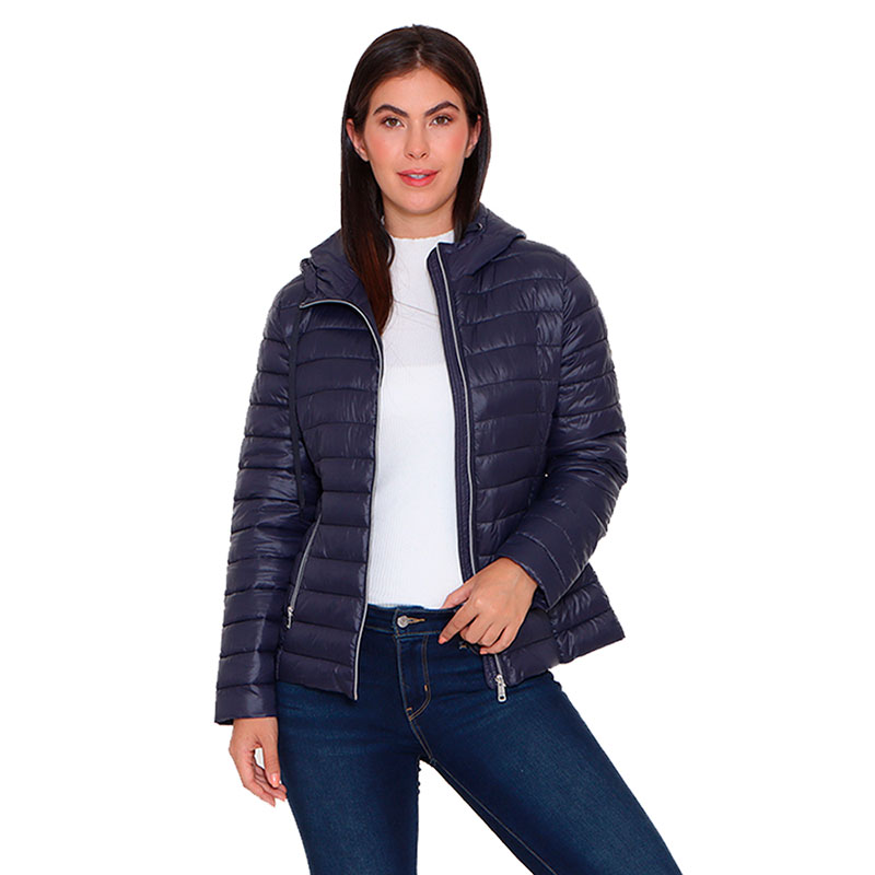 La chamarra tipo puffer de Alysh, es la silueta insignia de la ...