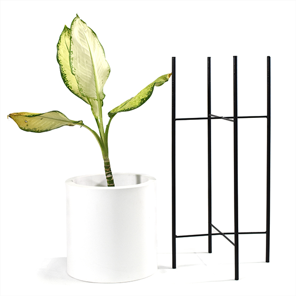 Set 3 Macetas B. Modernas Con Base Negra Metal Int/ext.