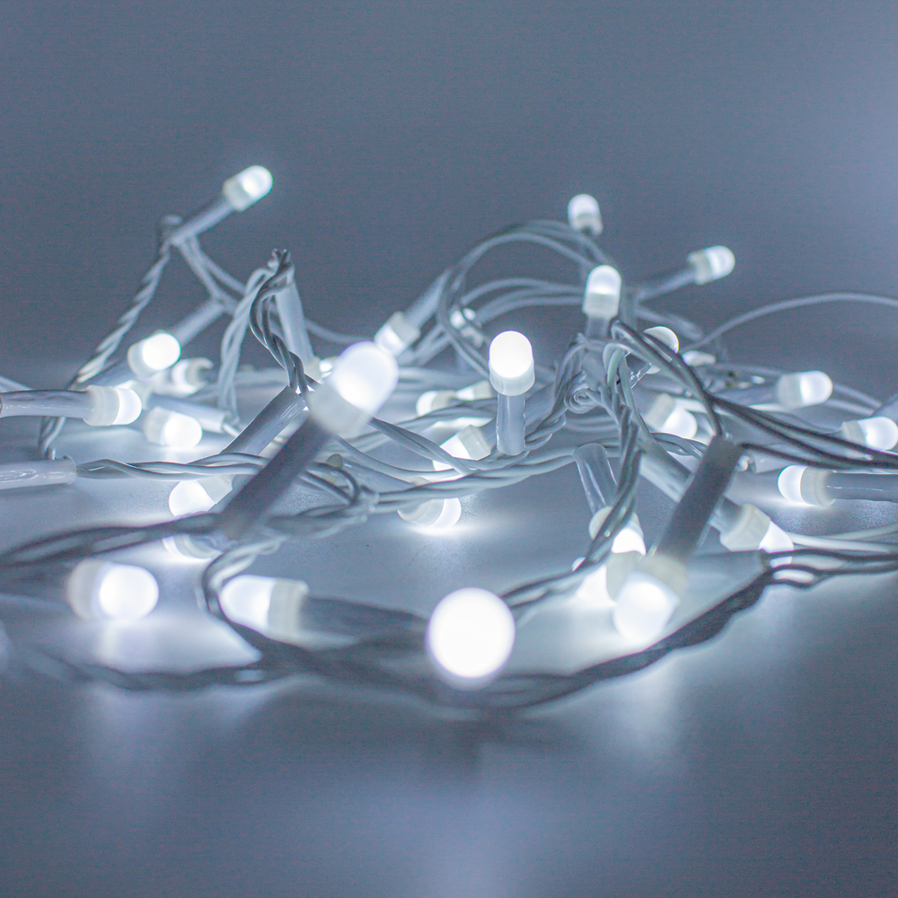 Serie Navideña 50 Led Luz Blanca 3 Mts Cable Blanco Foco 8mm