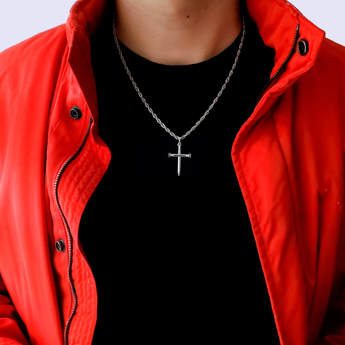 Cadena y cruz clavo de plata .925 con baño de rodio y piedra zirconia ...