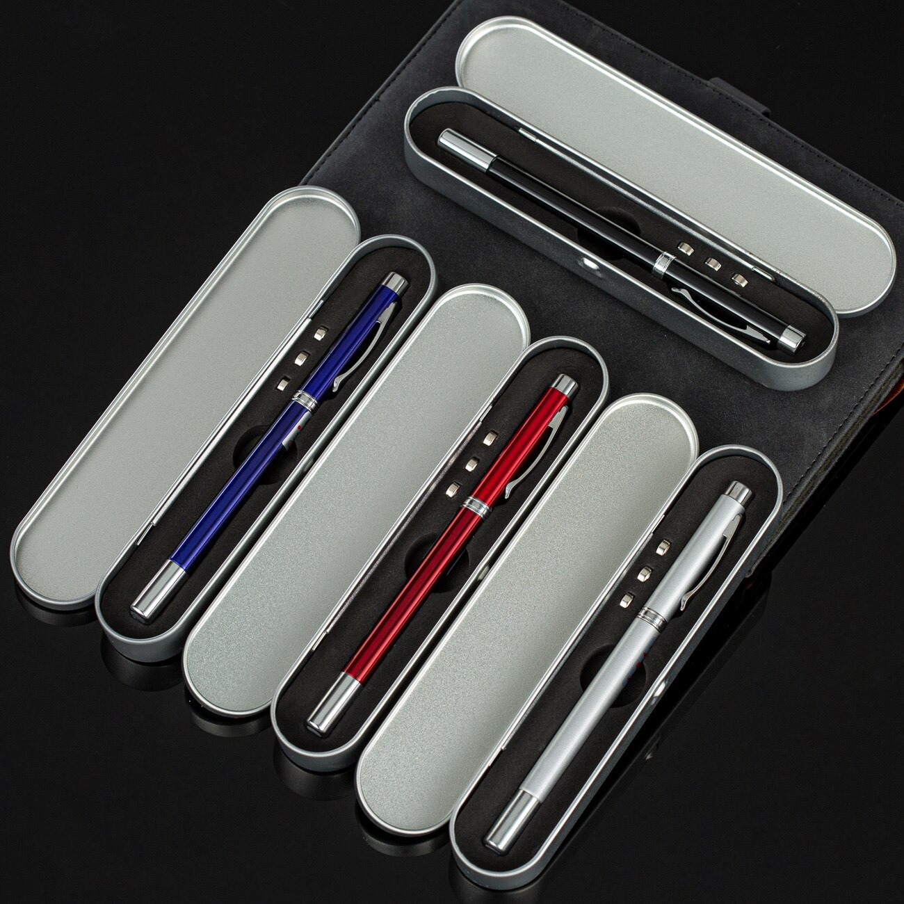 Pluma 5 En 1 Láser Lámpara Imán Señalador Bolígrafo C/caja Negro