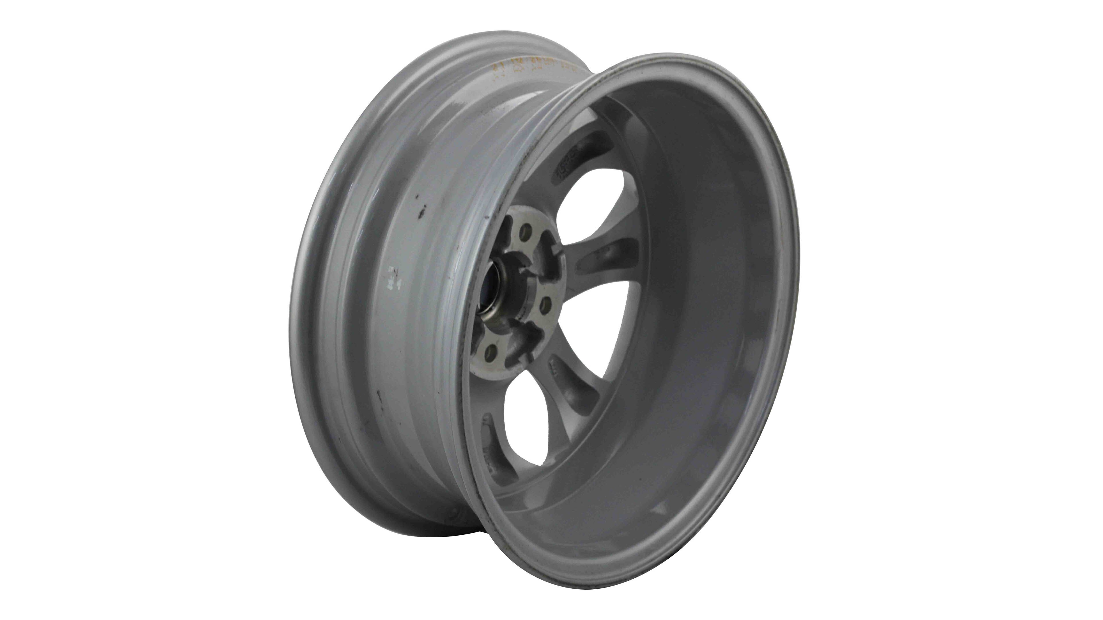 Rin Aluminio 15 PuLG Originales Nissan March 2010-2021