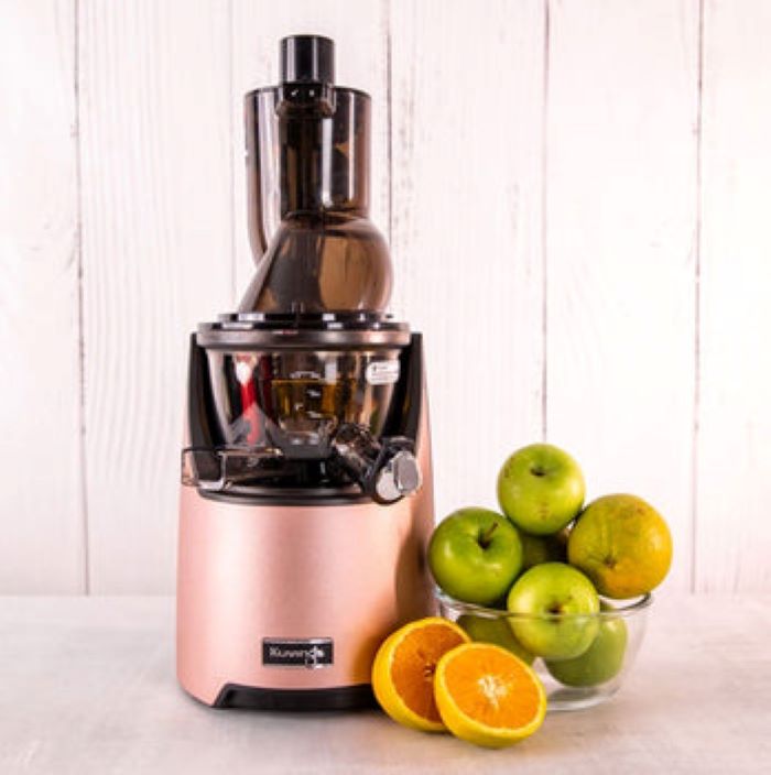 Extractor de jugos Kuvings de prensado en frío EVO820 Rose gold