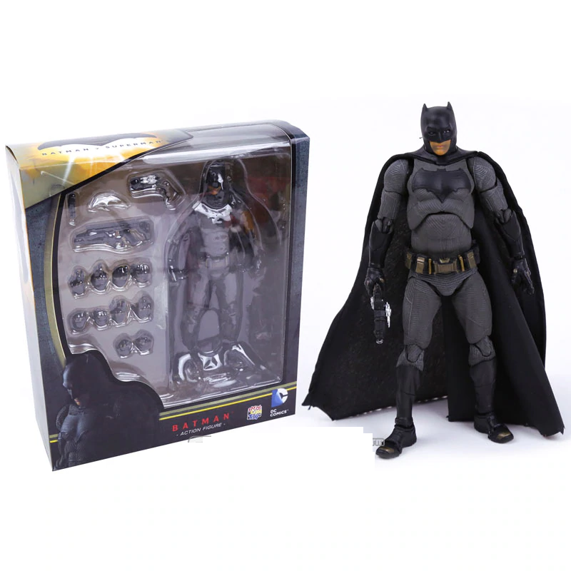 Batman Vs Superman Dawn Justice League Dc 017 Figura Mafex