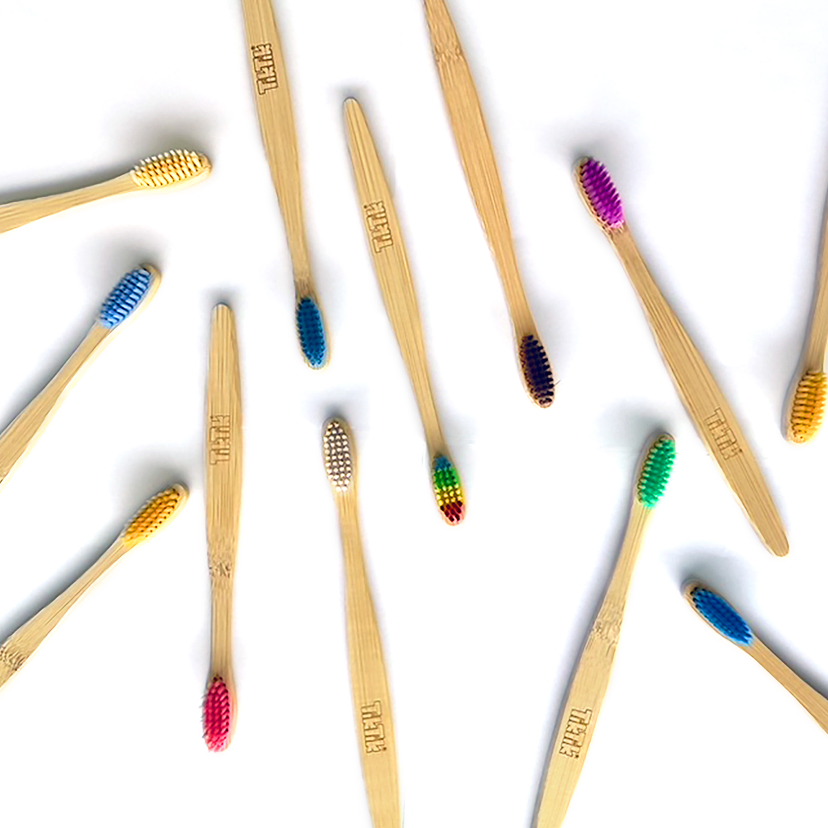 Cepillo Dental de Bambu Para Adulto 20 pzs Surtidas Biodegradable