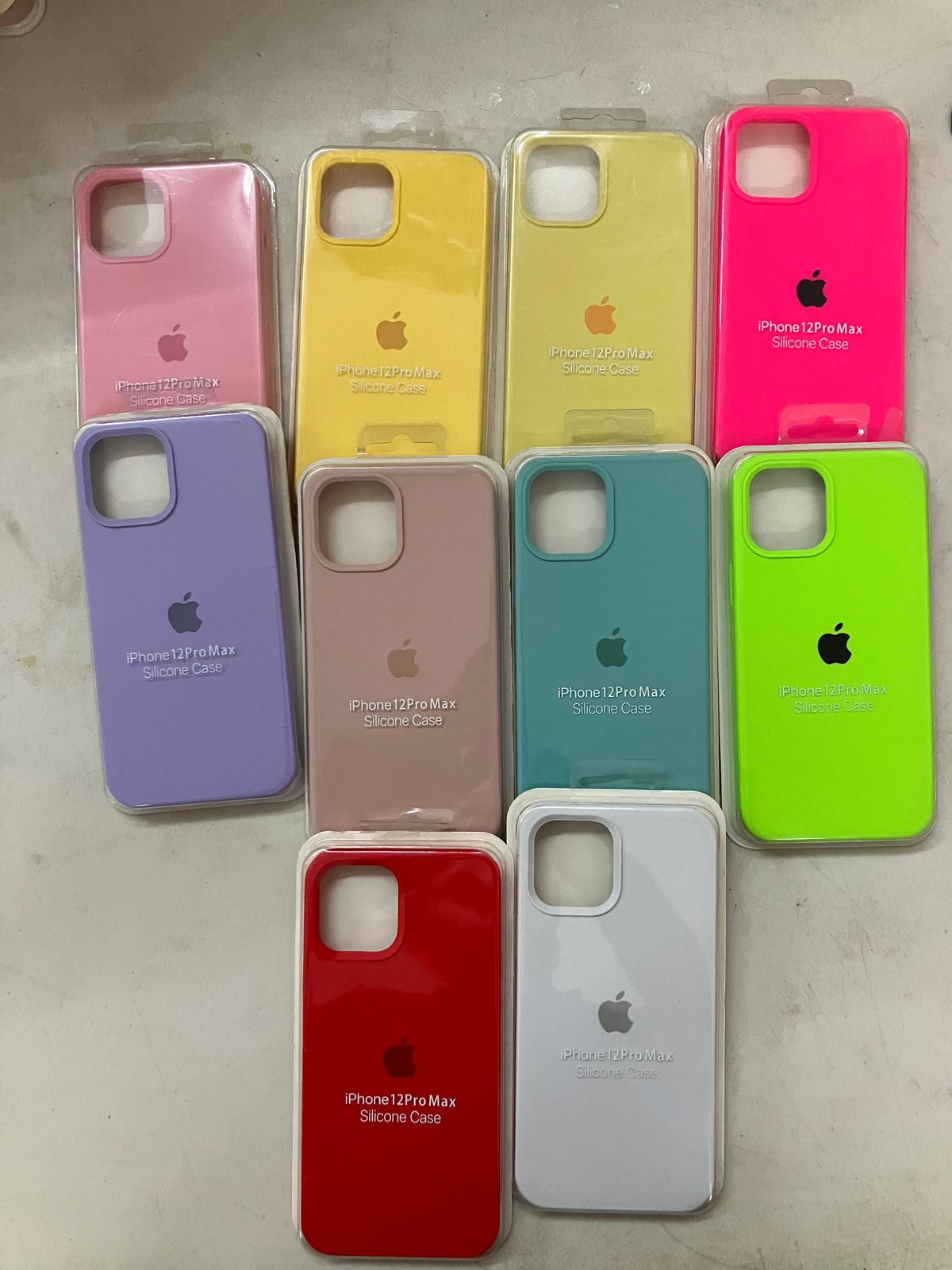 Case iPhone 12 Pro Max Fiusha Logo Silicon y Microfibra Funda Protector