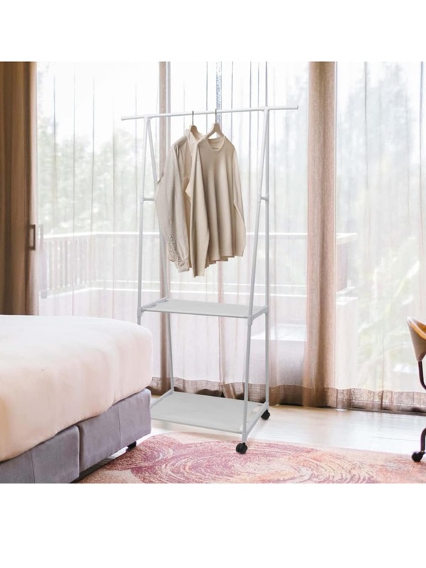 Rack triangular con llantas