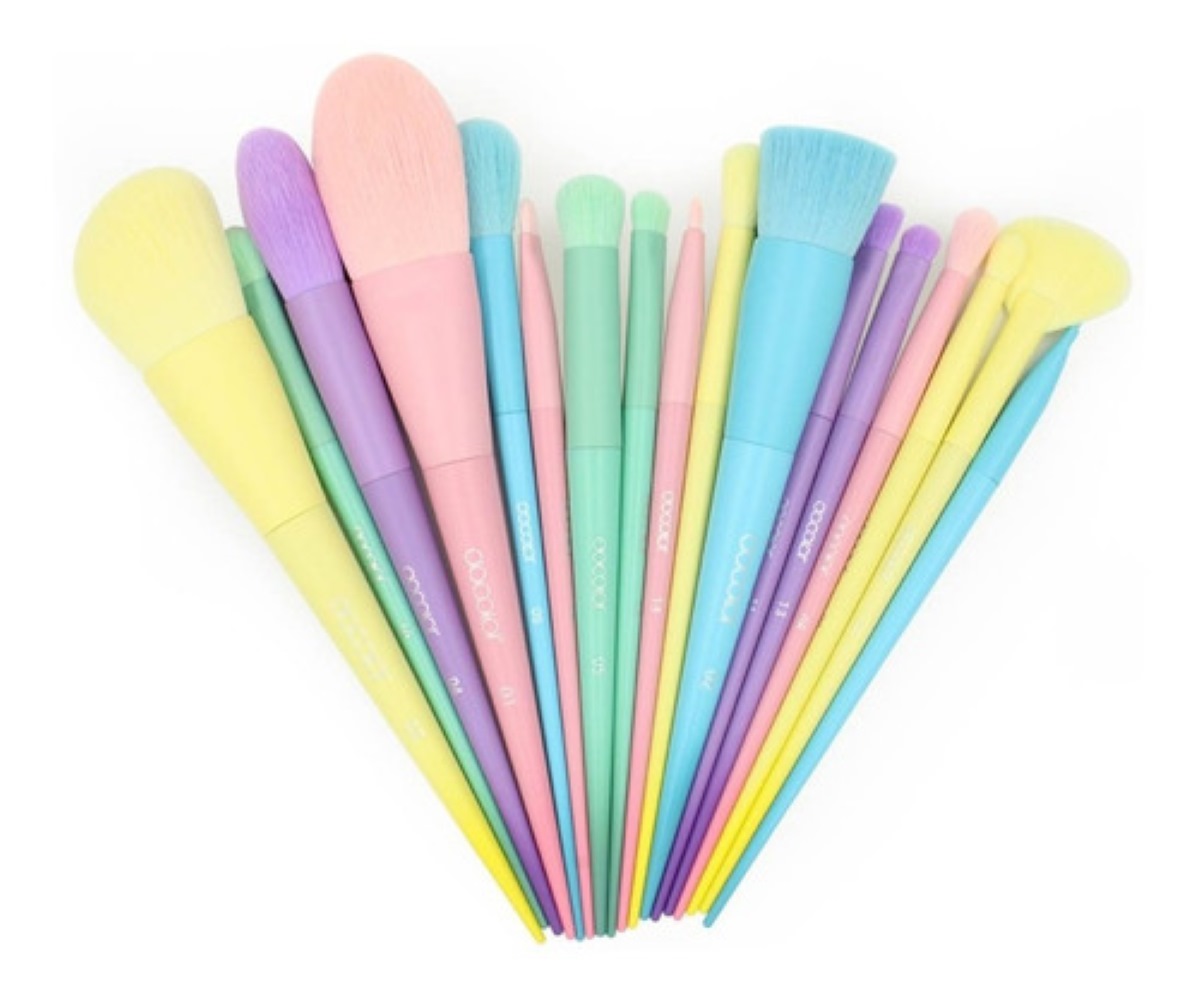 Set De 17 Brochas Maquillaje de colores