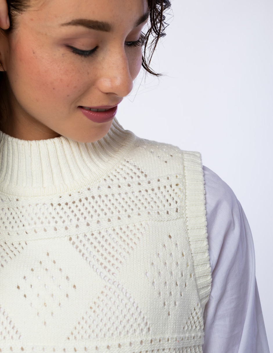 CHALECO CON TEJIDO CALADO PARA MUJER GENERRA