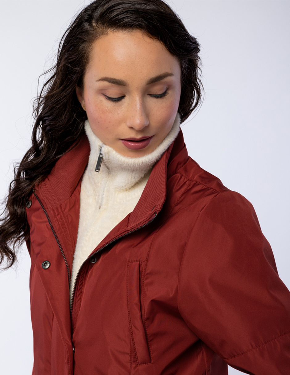 CHAMARRA LARGA CON GORRO DESMONTABLE PARA MUJER GENERRA