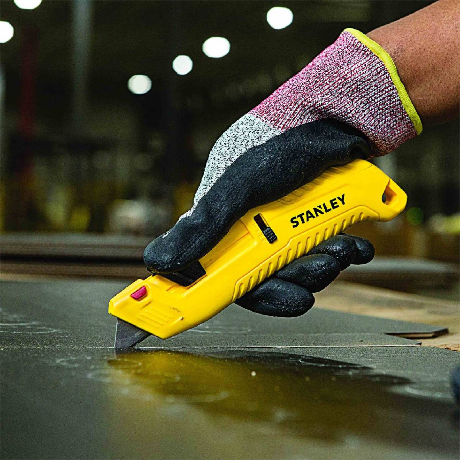 Navaja Cutter Autoretractil de Seguridad Triple Lado Stanley