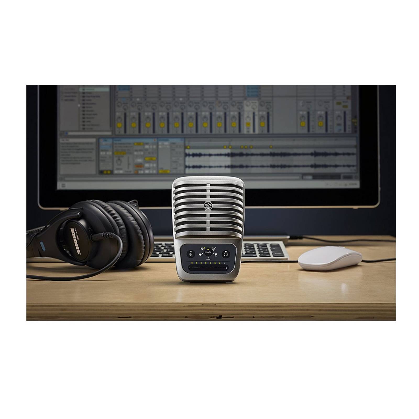 Micrófono Digital Condensador Diafragma Grande MV51 Shure Plateado