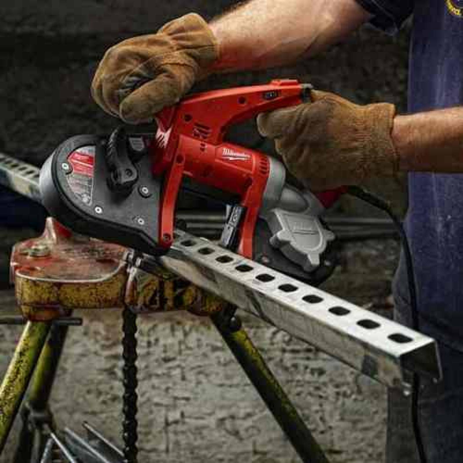 Sierra Banda Cinta 840W VV 62426 Milwaukee