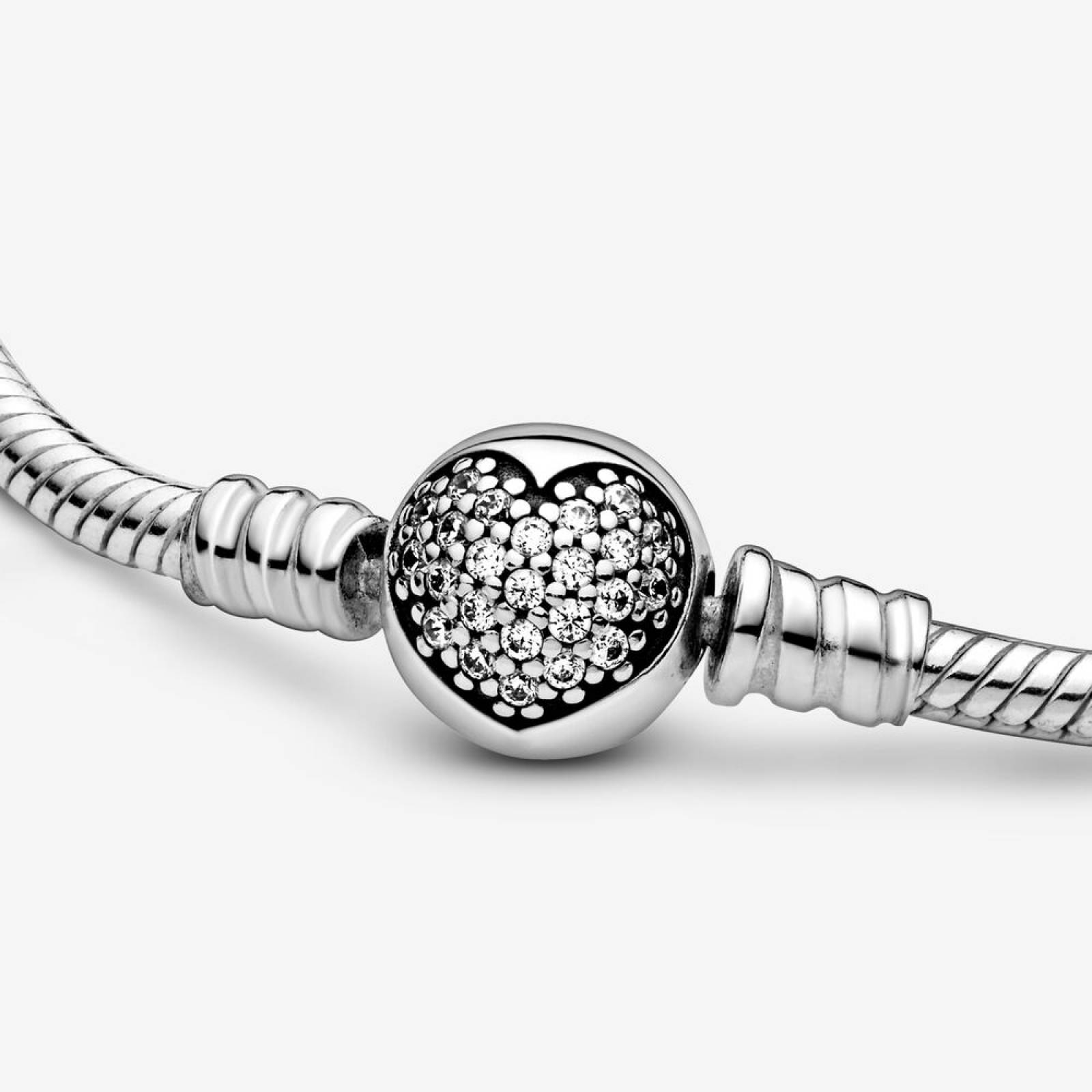 Brazalete Pandora Moments - Cadena de Serpiente con Broche de Corazón