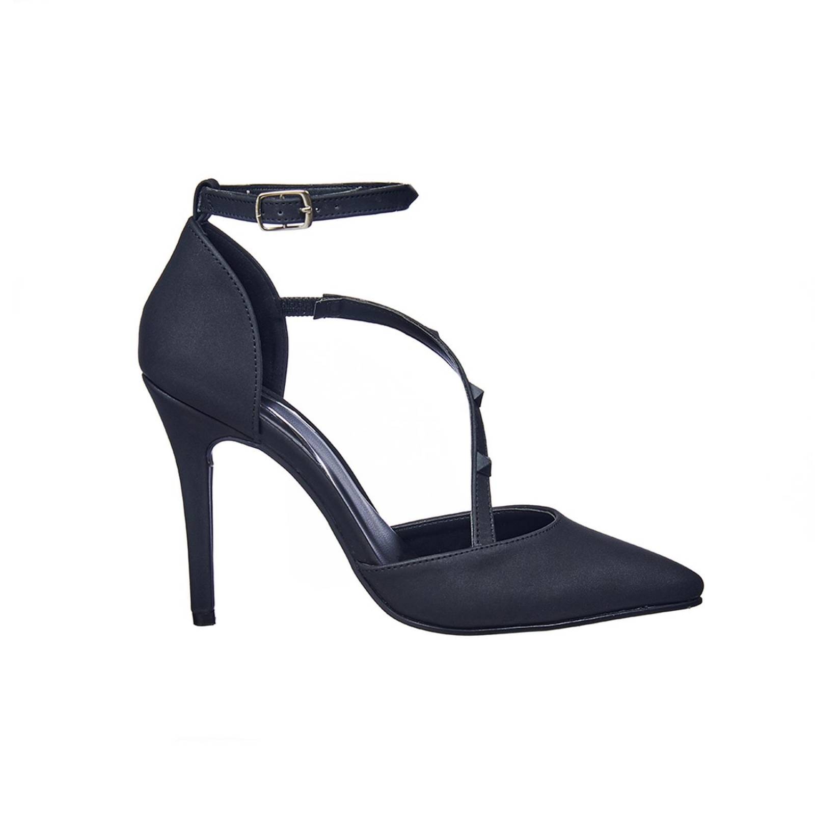 Zapatillas Para Mujer Con Estoperol Negro De Vestir