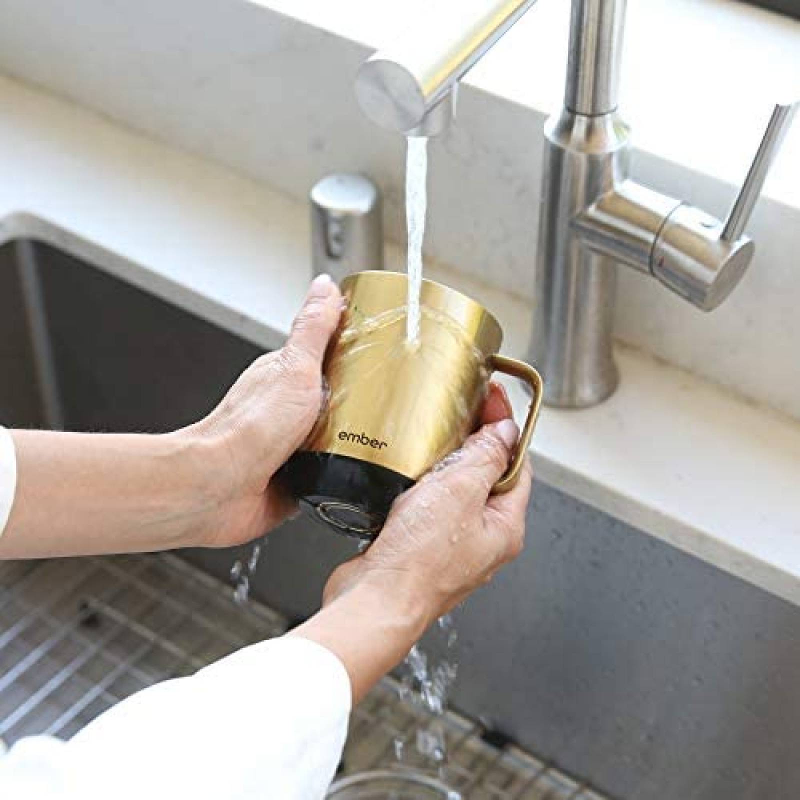 Termo Ember CM191004US Inteligente App Temperatura Dorado