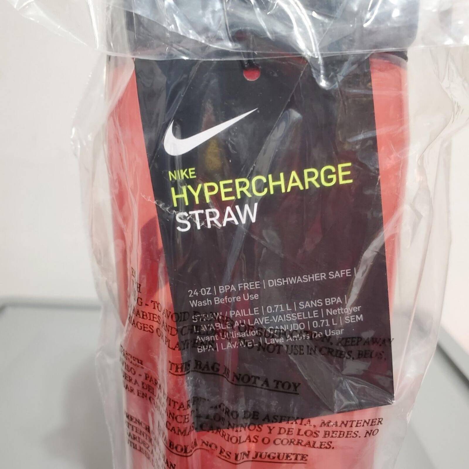 Nike TR Hypercharge straw bottle 24oz, rosa con negro