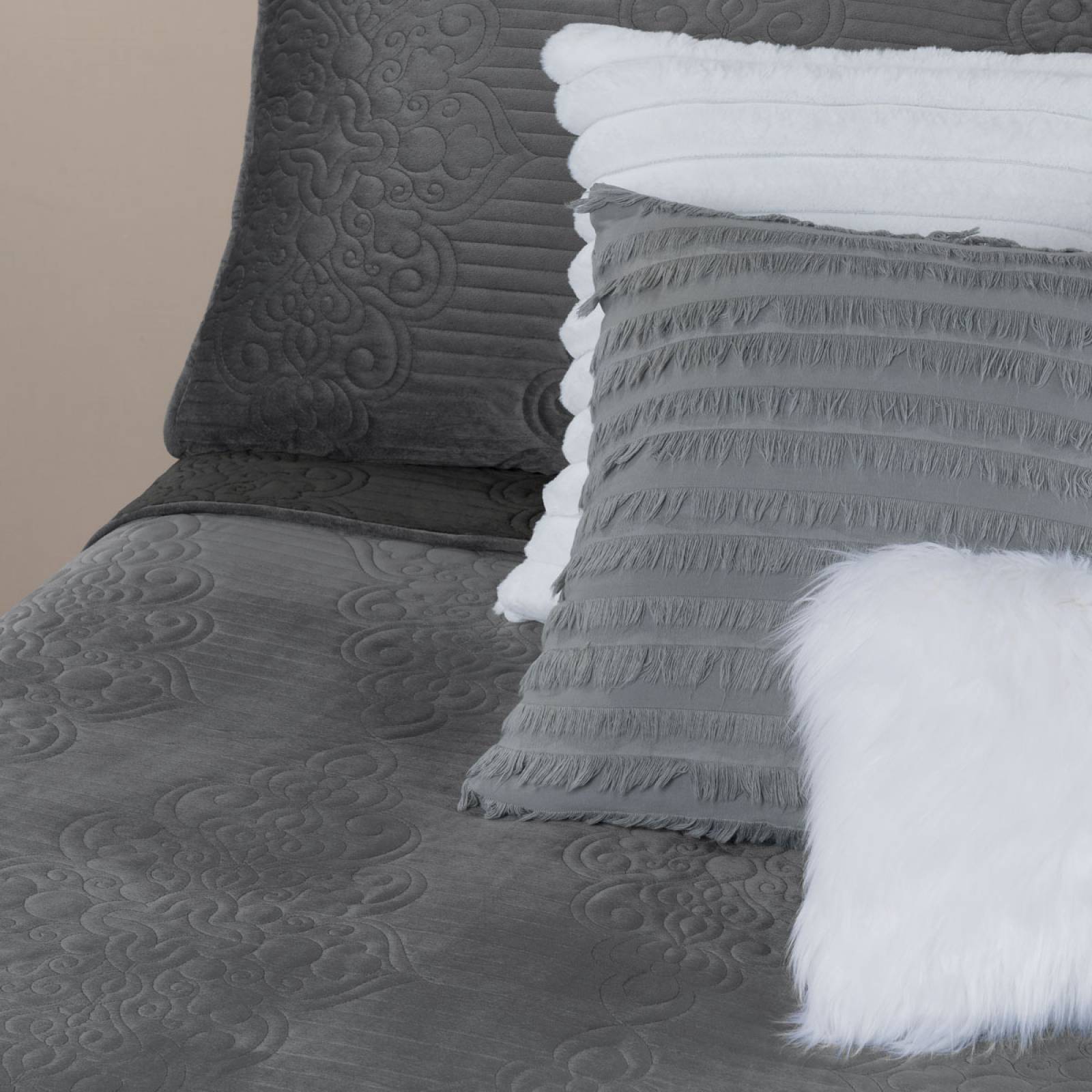 Edredón King Size Mega Invernal Luxus Velvet + Fundas Vizcaya ESQUIMAL