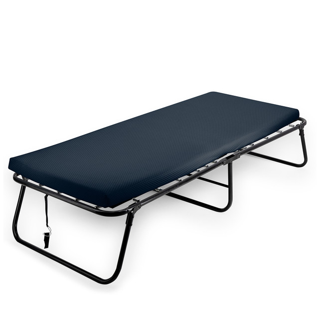 Catre metálico con colchoneta de algodón Atlas.